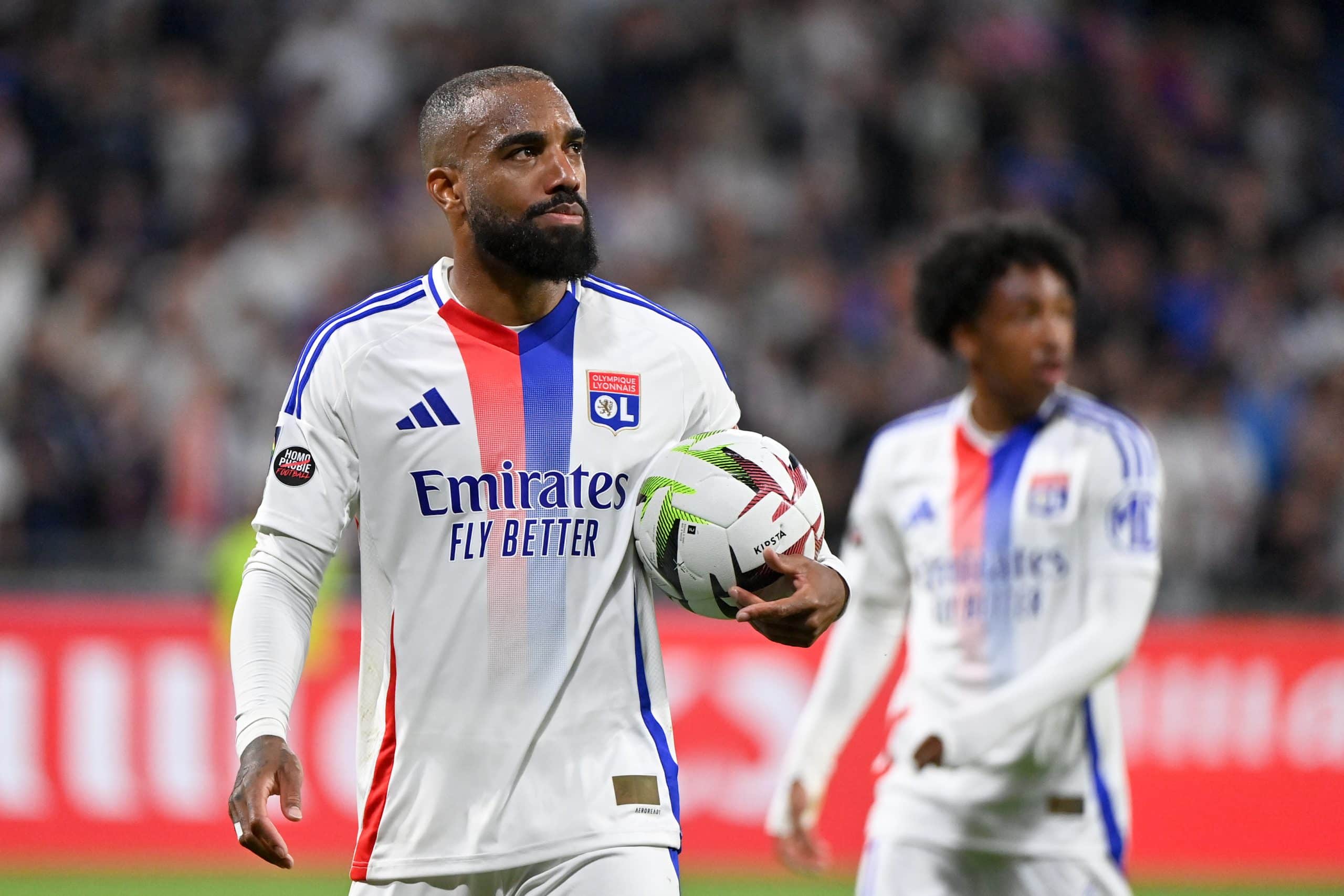 L'OL ou les JO 2024 ? Alexandre Lacazette a fait son choix