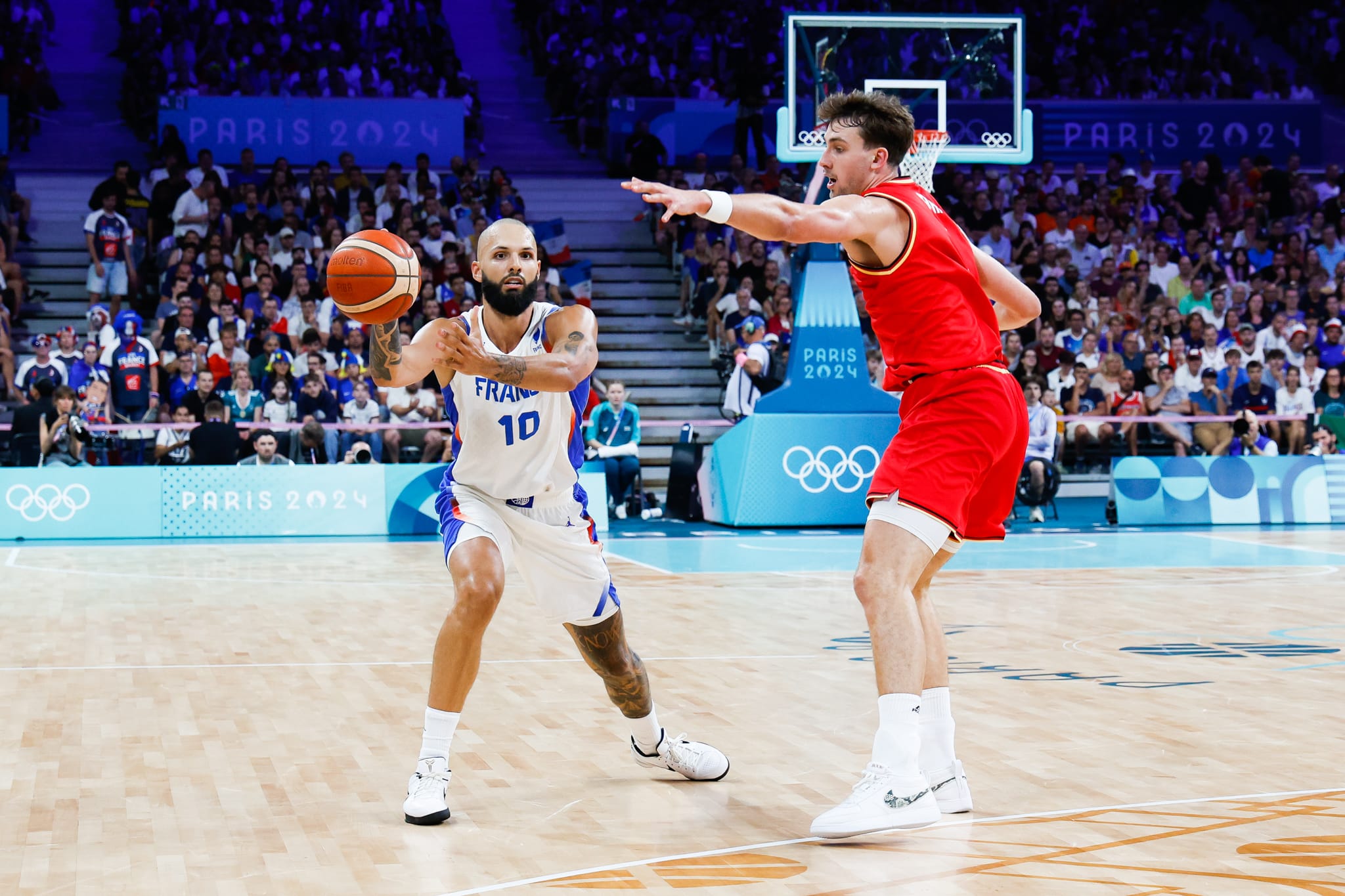 JO 2024 : Vincent Collet dézingue Evan Fournier
